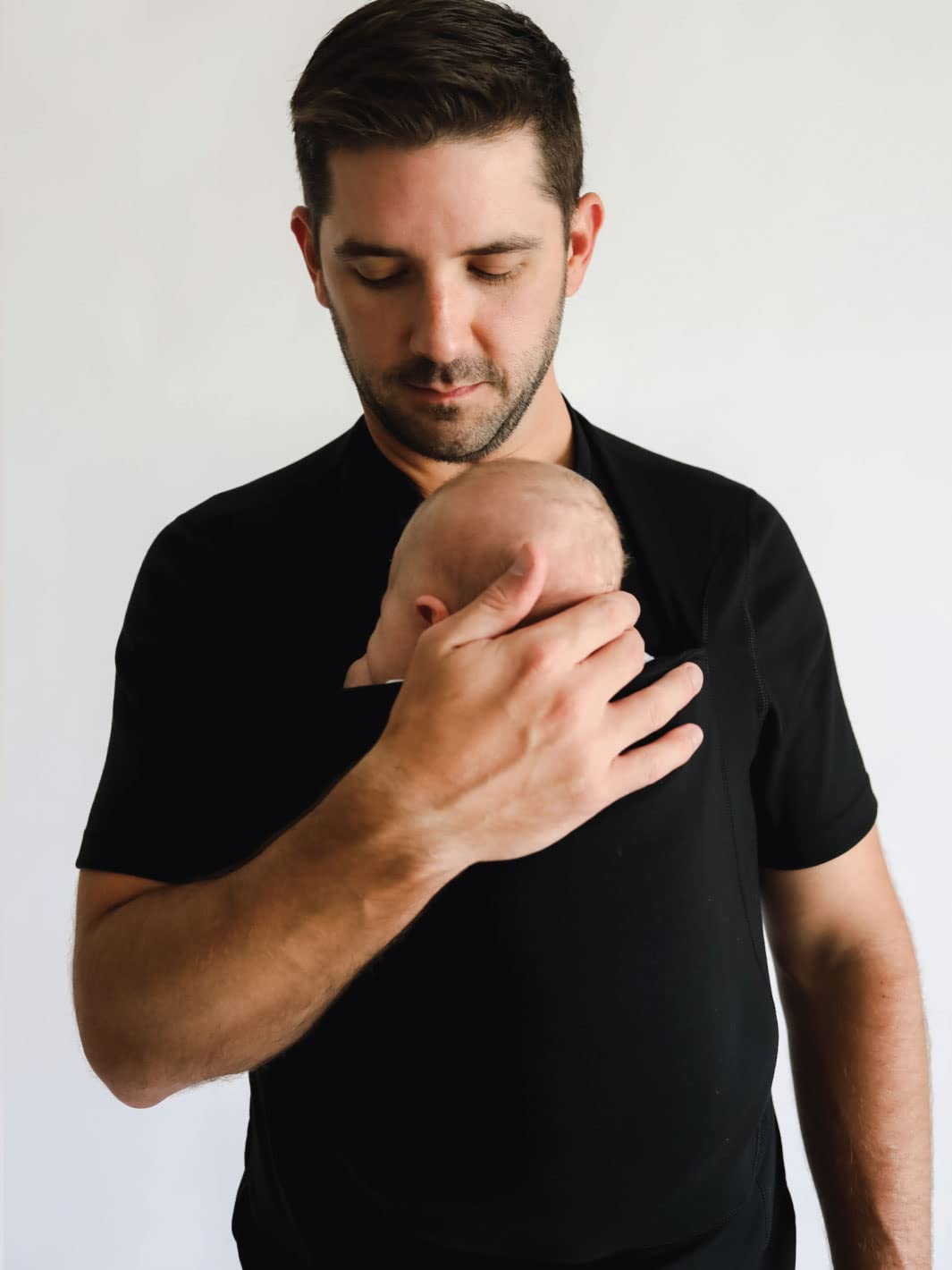 Lalabu Dad Shirt | Original Babywearing T-Shirt with Kangaroo Pouch | Baby Wrap Carrier for Newborns & Infants | Baby Wrap Carrier for Newborns | Essential for New Dads | Pure Black, L, Short Sleeve