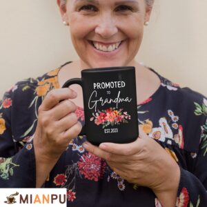 MIANPU Promoted To Grandparents 2023, Grandma And Grandpa Announcement Gifts, Pregnancy Announcement For Grandparents, Grandparent Mug Set, Grandparents Baby Announcement, 15oz