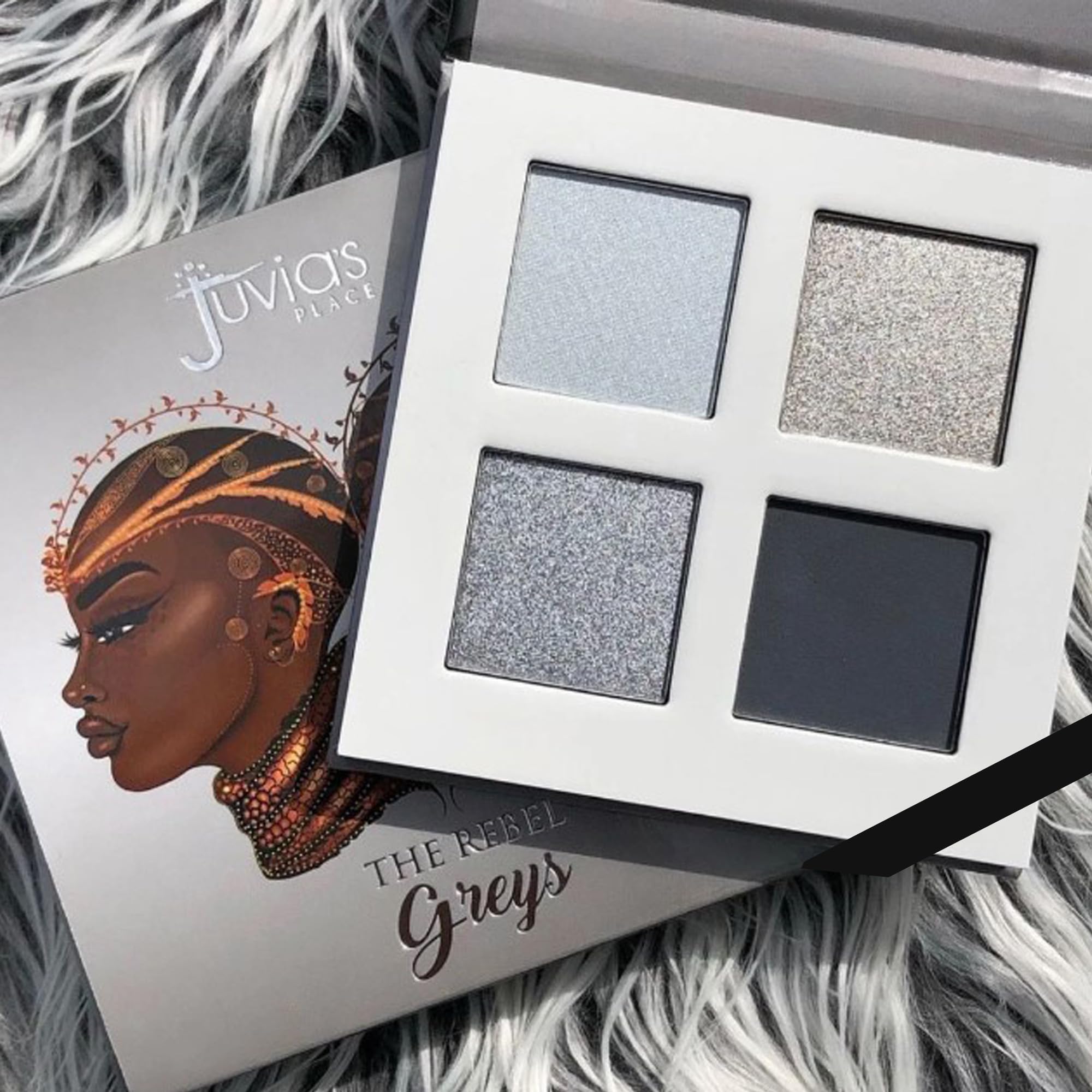 Juvia's Place Rebel Quad Grey Eyeshadow Palette - Shades of 4, Professional Eye Makeup, Pigmented Eyeshadow Palette, Makeup Palette for Eye Color & Shine, Pressed Eyeshadow Cosmetics