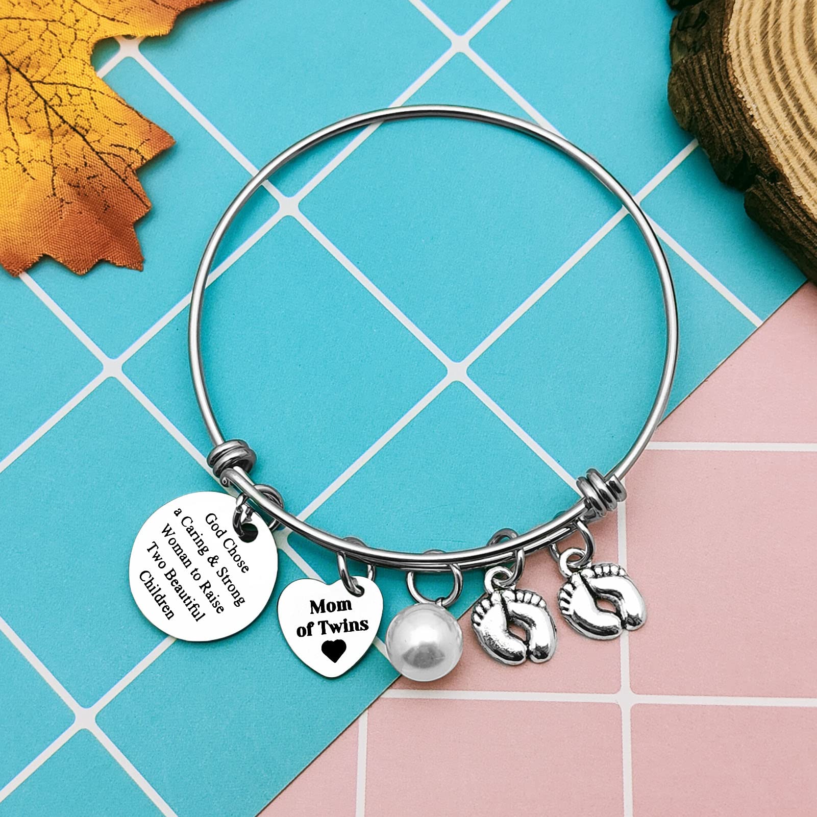 Heigebi Twin Mom Gift Mom Bracelets Twins Jewelry Gift New Mom Gift Mommy to Be Gift Announcement Gift for Wife from Husband New Mom Bracelets Mom Gift Mother's Day Gift Birthday Gift