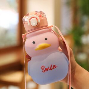 ztgd cute water bottle 650ml for student,lady,kid,kawaii leakproof duck water cup with straw lock design suspender one key open and transparent lid pink