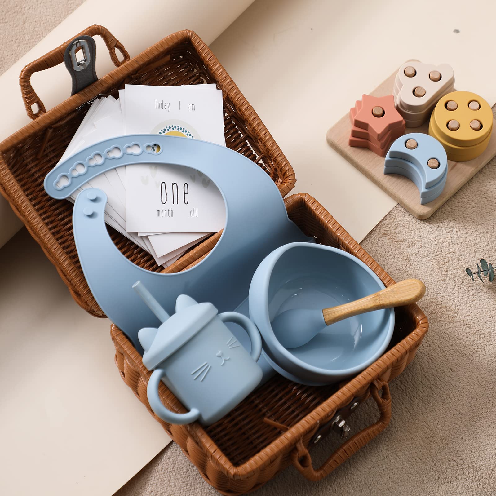 Baby Shower Gifts Basket Silicone Baby Feeding Set Supplies Includes Suction Bowl Spoon Baby Adjustable Bibs Sippy Cup Montessori Toy Monthly Milestone Cards Unique Baby Gifts Basket Essential Stuff