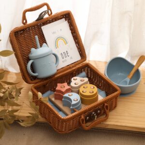 Baby Shower Gifts Basket Silicone Baby Feeding Set Supplies Includes Suction Bowl Spoon Baby Adjustable Bibs Sippy Cup Montessori Toy Monthly Milestone Cards Unique Baby Gifts Basket Essential Stuff