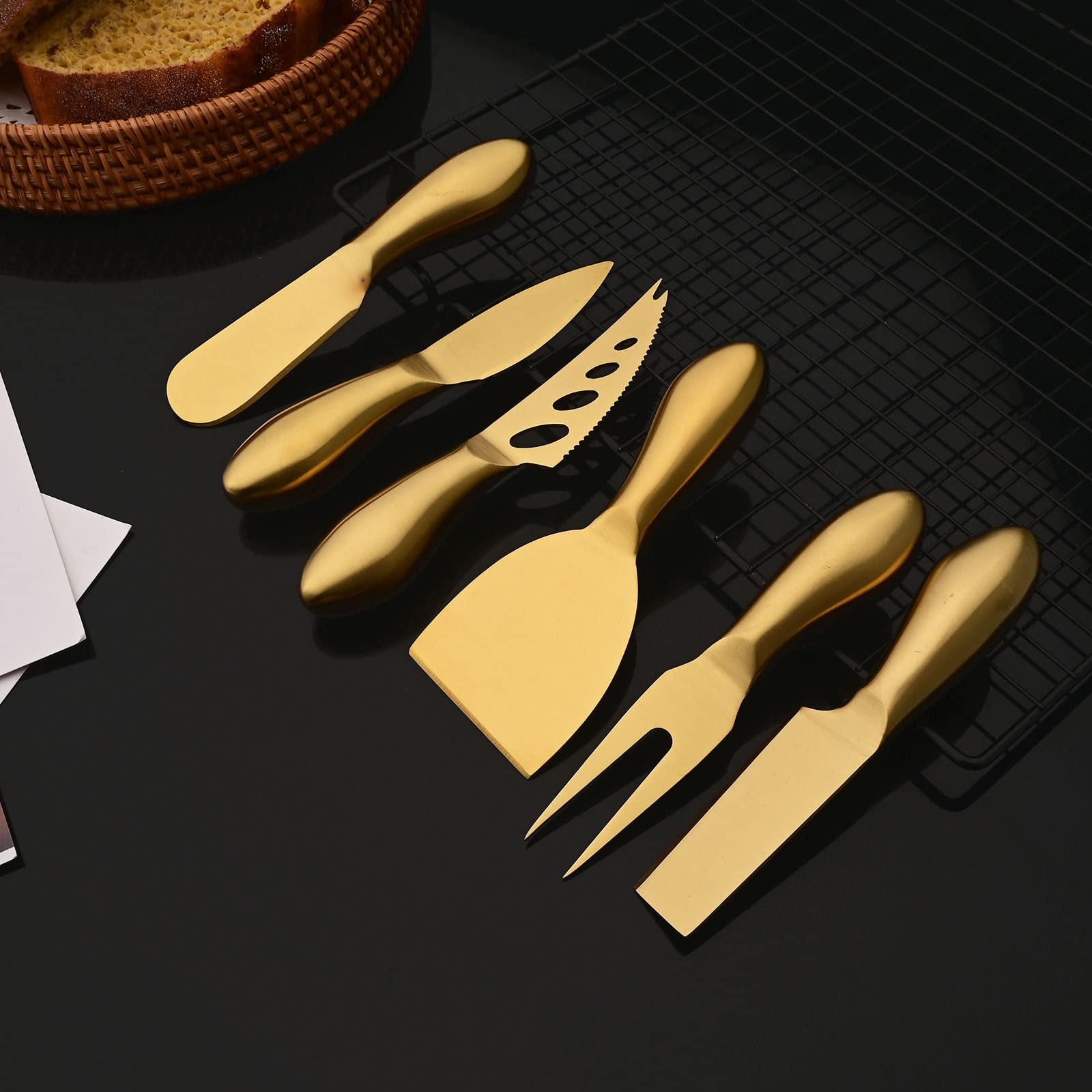 JASHII 6pcs Gold Cheese Butter Spreader Knife Set, Bread Knife Jam Spatula set One-piece 304 Stainless Steel Cheese Knife Set for Thanksgiveing Housewarming Christmas - Spreader knife