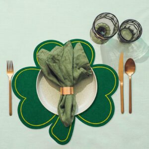 8 Pcs St. Patrick's Day Placemats Shamrock Shaped Placemat St. Patrick's Day Place Mats Lucky Clover Irish Table Mats for Holiday Kitchen Tabletop Decoration, 13.78 x 13.39 Inches (Cute Shamrock)