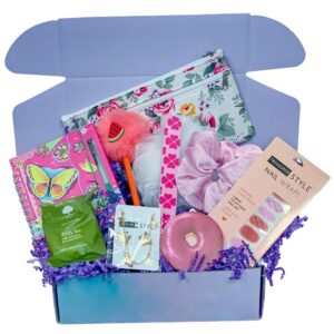 teen girl gift box, preteen girl valentine, teen girl birthday, teen girls selfcare gift basket, granddaughter teen girl gift, teen girl get well soon gift, teen girl trendy stuff, tween girl gifts