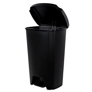 12.1 gallon trash can, plastic step on kitchen trash can, black kitchen trash can