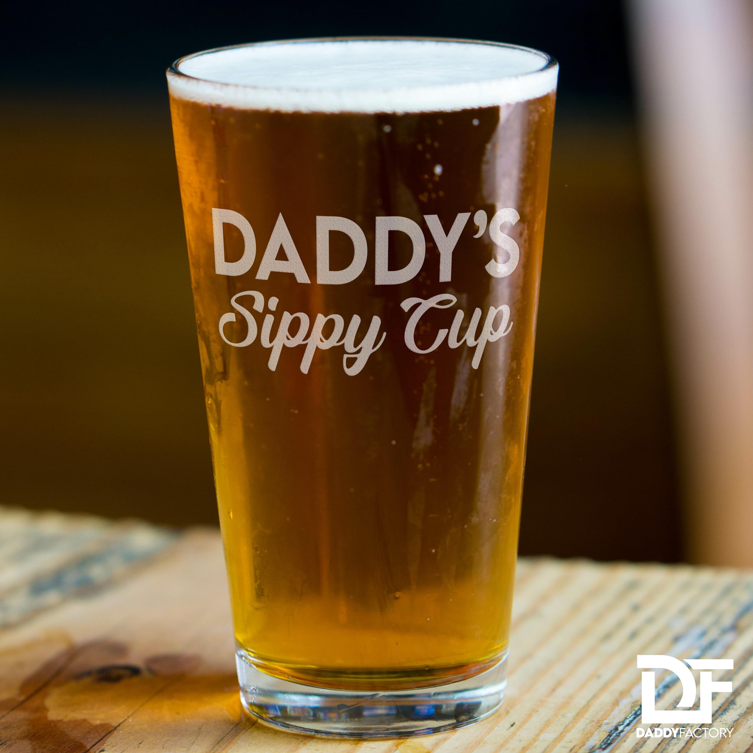 DADDY FACTORY Gifts For Dad Men Father's Day Beer Glass Cup - Funny Gift For New Dad, Expecting Father - 16 oz Laser Engraved Drinking Pint Glass Gift For Daddy, Made In USA