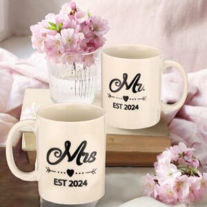 DDOFAH Mr and Mrs Est 2024 Mug and Apron Set, Wedding Engagement Anniversary Bridal Shower Gifts for Couple Mr and Mrs Smith Bride Groom Husband Wife Newlyweds Gifts