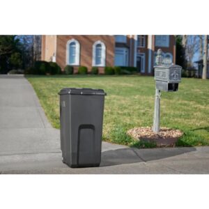 GeRRiT 45-Gallons Black Plastic Wheeled Trash Can with Lid Outdoor, Long-Lasting Service Life