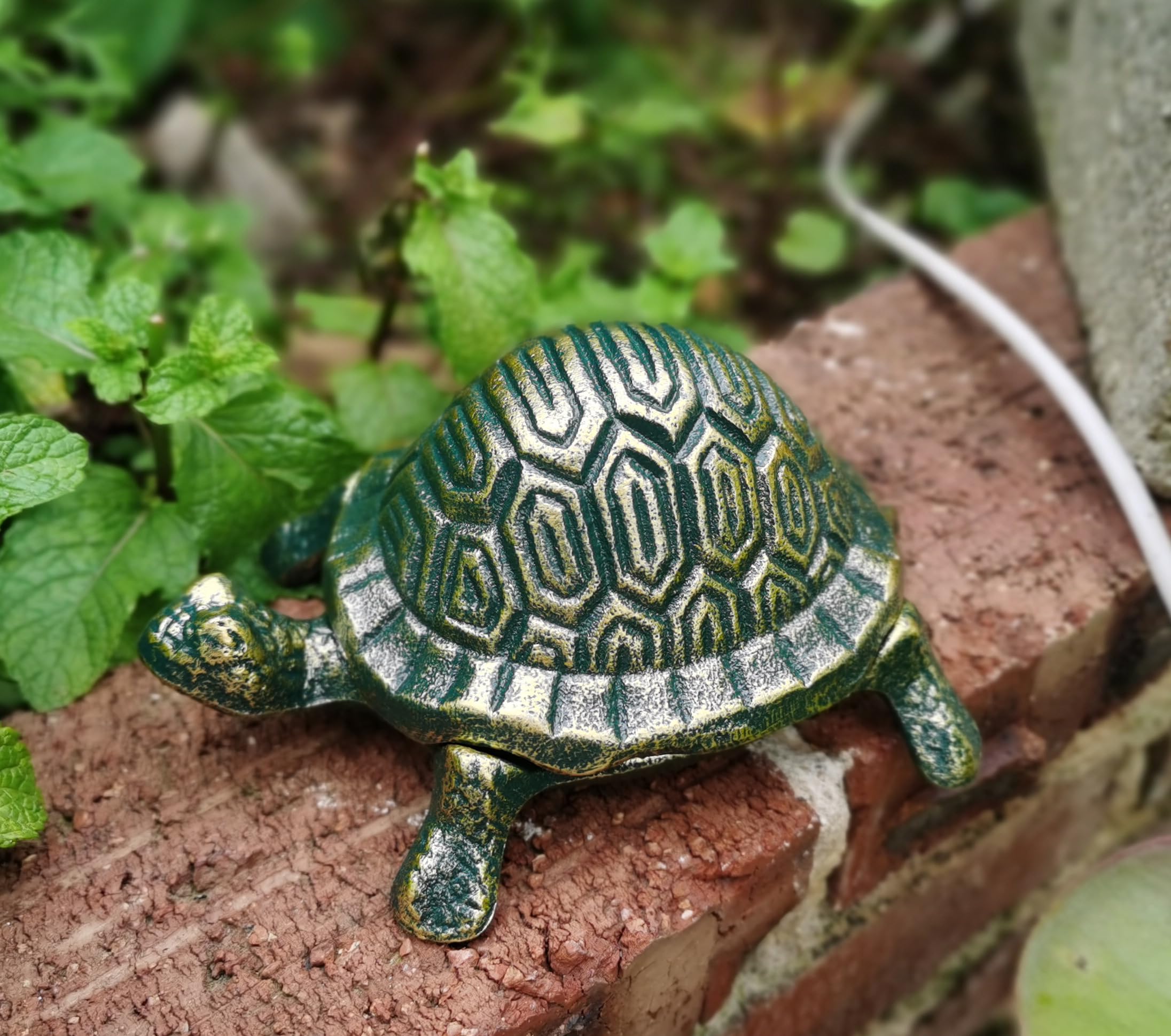 BSTWISH Cast Iron Turtle Key Hider - Spare Key Holder - Garden Decoration Turtle, Jewelry Trinkets Box for Key, Ear Studs, Ring, Paper Clip (Antique Green)