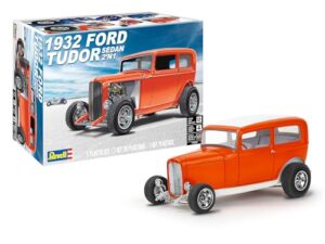 revell 14553 '32 ford tudor sedan 2'n1 1:25 scale 188-piece skill level 4 model building kit