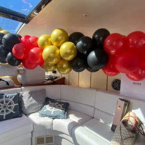 DEETUULET Red Black Gold Balloons, 50pcs 12 inch Red Black and Gold Balloons Kit, Metallic Chrome Gold Latex Balloons for Birthday Casino Night Hollywood New Years Graduation Party Decorations