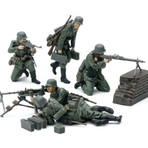 TAMIYA 35386 1:35 Figure Set German MG Troops (5) with WW2 Faithful Replica, Model Building, Plastic Kit, Crafts, Hobby, Gluing, Model Kit, Assembly, Unpainted