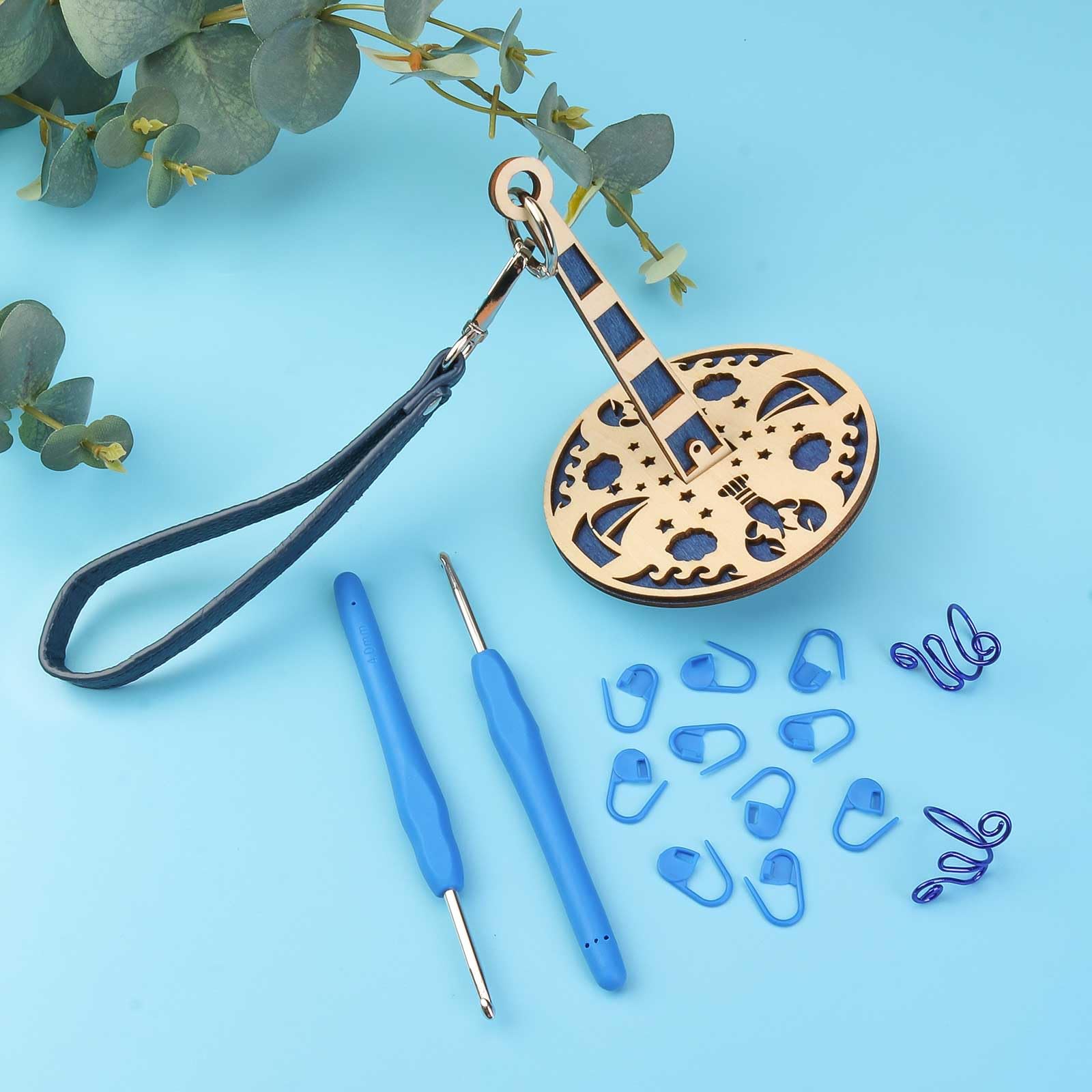 FWUNYVN Portable Wrist Yarn Holder Set,Yarn Holder Spinner with Crochet Hook,Finger hook,Marker hook,Crochet Yarn Holder with Leather Wristband,Yarn Ball Holder Wooden Yarn Holder for Craft Lover-Blue