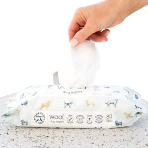 the new zealand natural pet food co. woof dog wipes - pet wipes for body, eyes, ears & paws, with manuka honey, 26.5 oz - 80 wipes