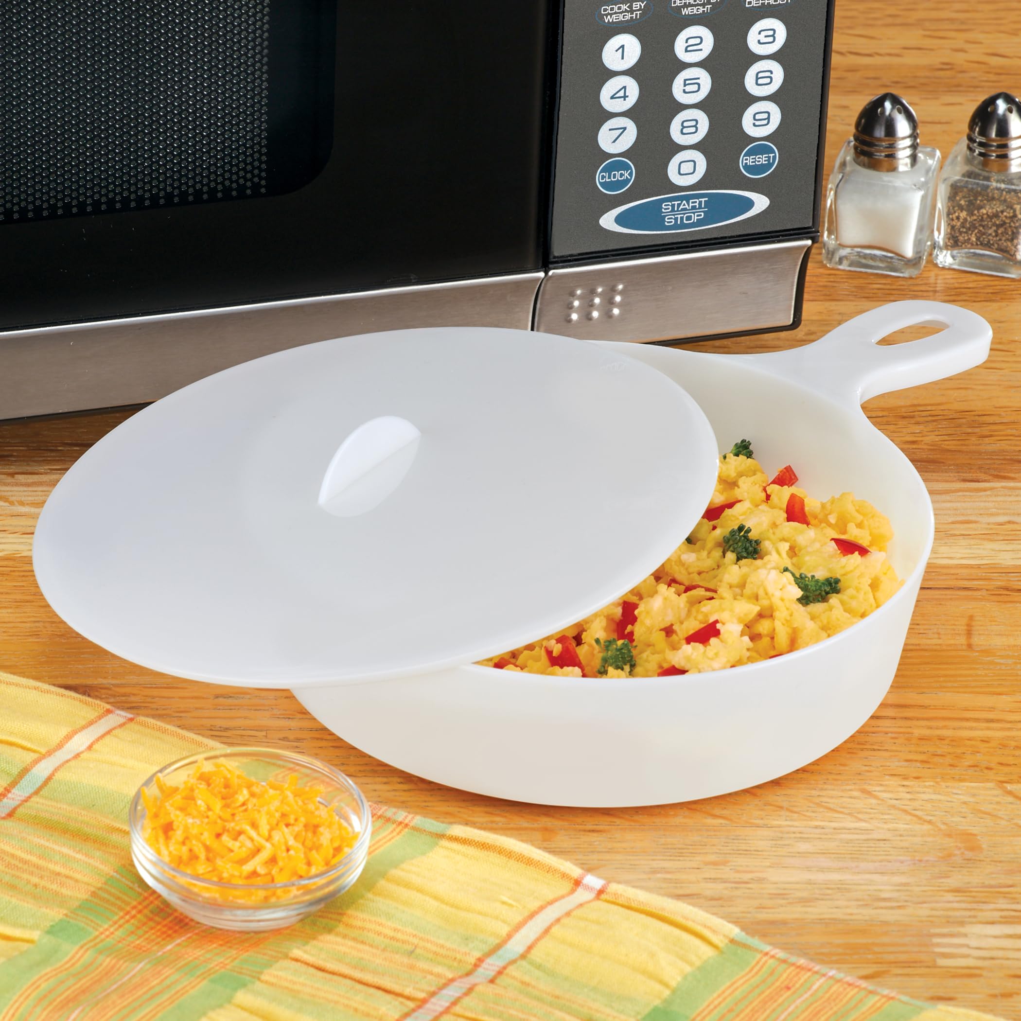 Collections Etc Microwave Skillet with Lid, Holds Three Cups