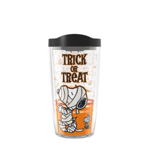 tervis peanuts - halloween snoopy trick or treat made in usa double walled insulated tumbler travel cup keeps drinks cold & hot, 16oz, classic