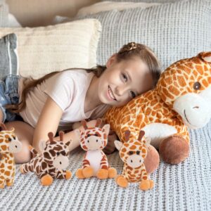 Tezituor 5Pcs Giraffe Stuffed Animal Set, 22in Mommy Stuffed Giraffe with 4 Cute Baby Giraffe Toys for Girl Boy Kid, Soft Large Giraffe Pillow, Plush Giraffe Gift for Birthday Christmas Party Decor