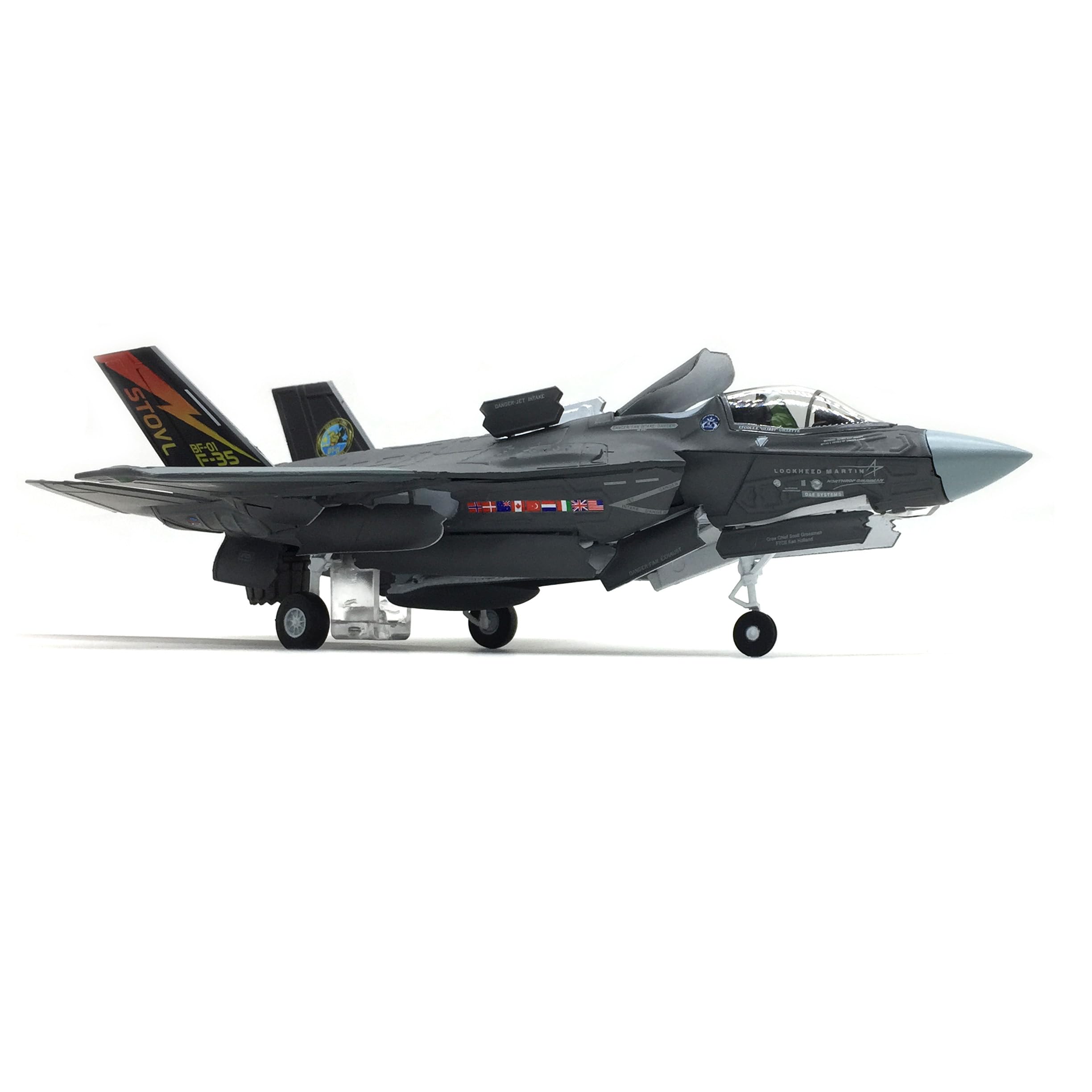 Enatuther 1/72 Scale Model Aircraft US Air Force F-35 II Lightning Attack Fighter Jet Model Plane Military Airplane Model Diecast Plane Model for Collection or Gift