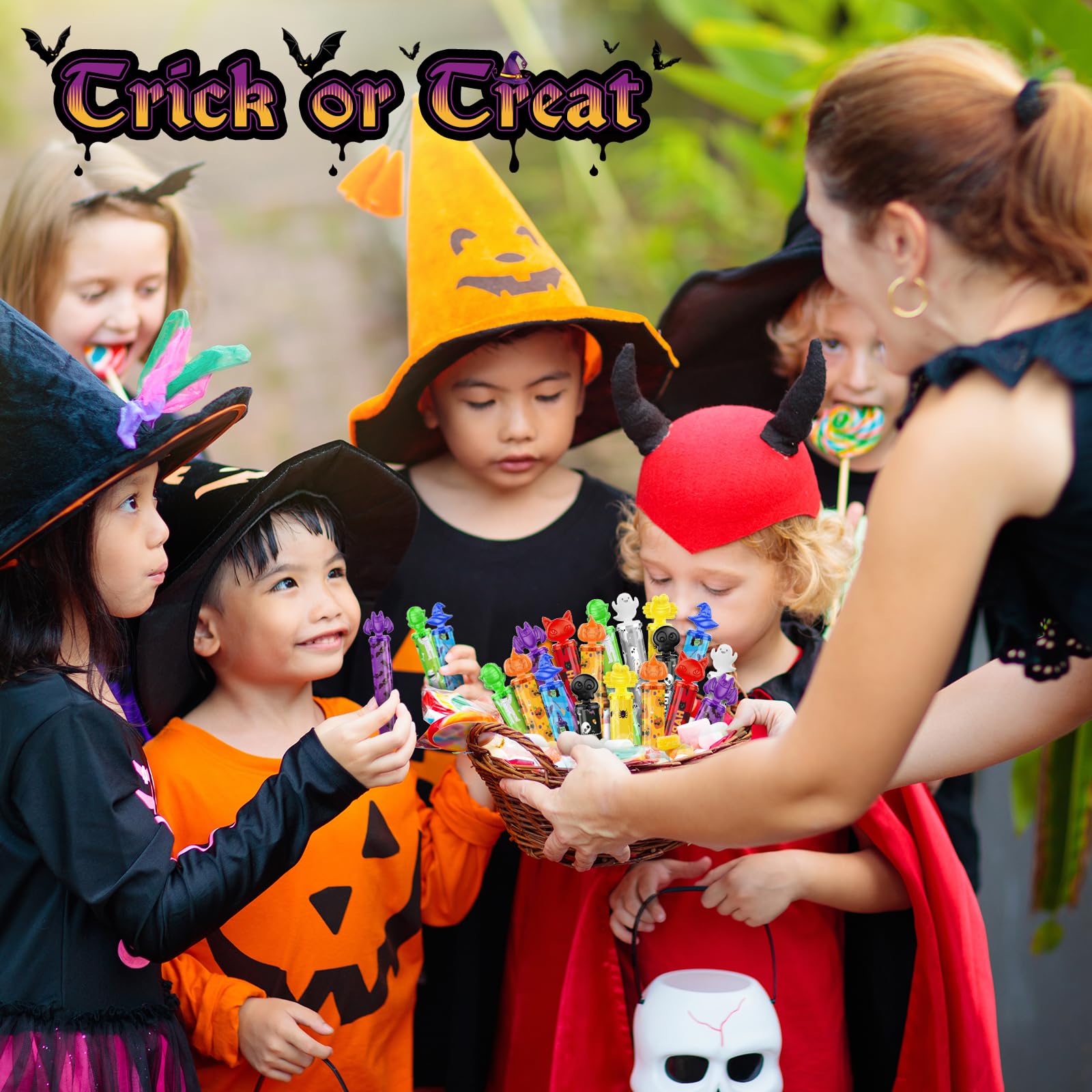 AuroTops 160pcs Halloween Mini Bubble Wands, Halloween Party Favors for Kids, Halloween-Themed Stickers Bubble Wands for Trick or Treat, Goodie Bags, Halloween Toys Gifts for Kids