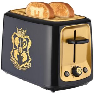 warner brothers harry potter 2-slice toaster by select brands, imprints hogwarts crest and harry potter glasses on toasted bread, black and gold, wbh-26ts