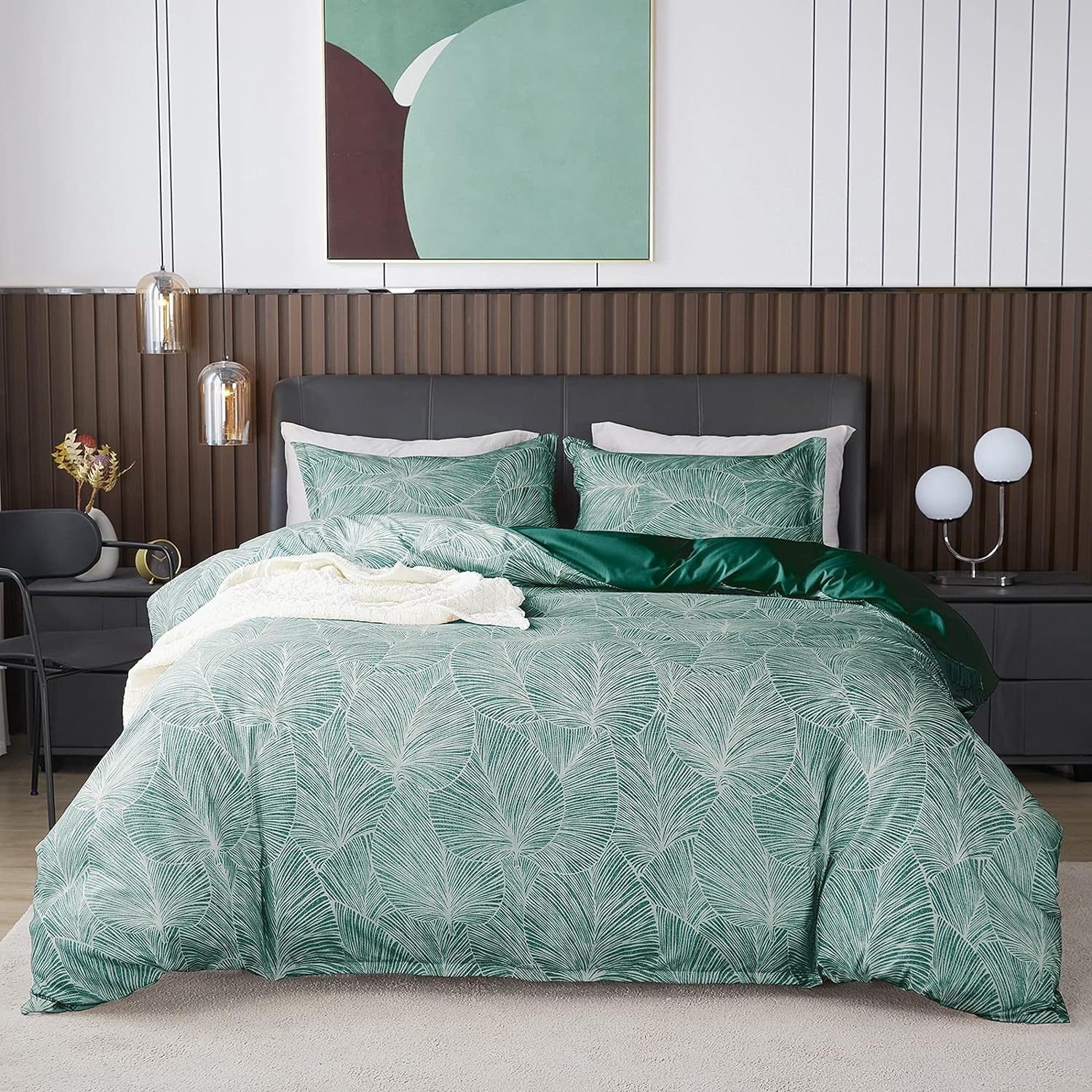 Luxurious Duvet Cover Queen Size Leaves Queen Size Bedding Set with Zipper Closure, Comforter Cover 90"x90" with 4 Corner Ties & 2 Pillow Cover 20"x26" - Soft Non Iron for All Seasons