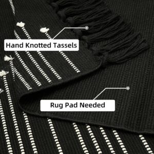 Tritard Boho Washable Area Rug 3x5 - Lightweight Woven Cotton Entryway Bedroom Throw Rugs with Tassels, Thin Farmhouse Moroccan Carpet for Kitchen, Bathroom, Entrance, Living Room, Black and White