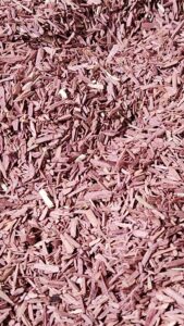 woodlore – kiln dried eastern red aromatic cedar chips made in wisconsin usa (9lbs)