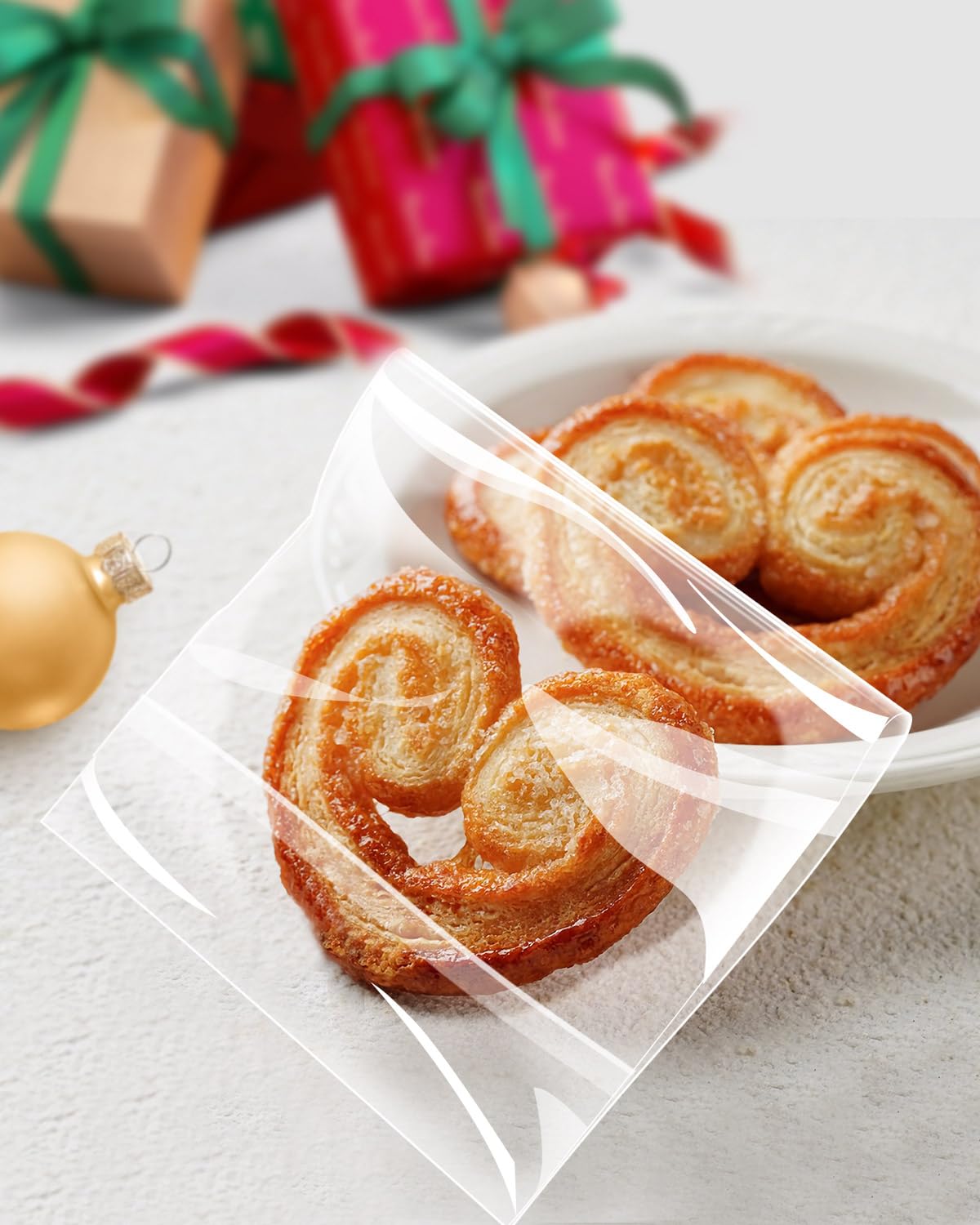 300 Pcs Self Adhesive Cookie Bags, 4x6 Inches Self Sealing Cellophane Bags, Clear Resealable Cellophane Bag for Packaging, Cookies, Gifts, Candy, Food