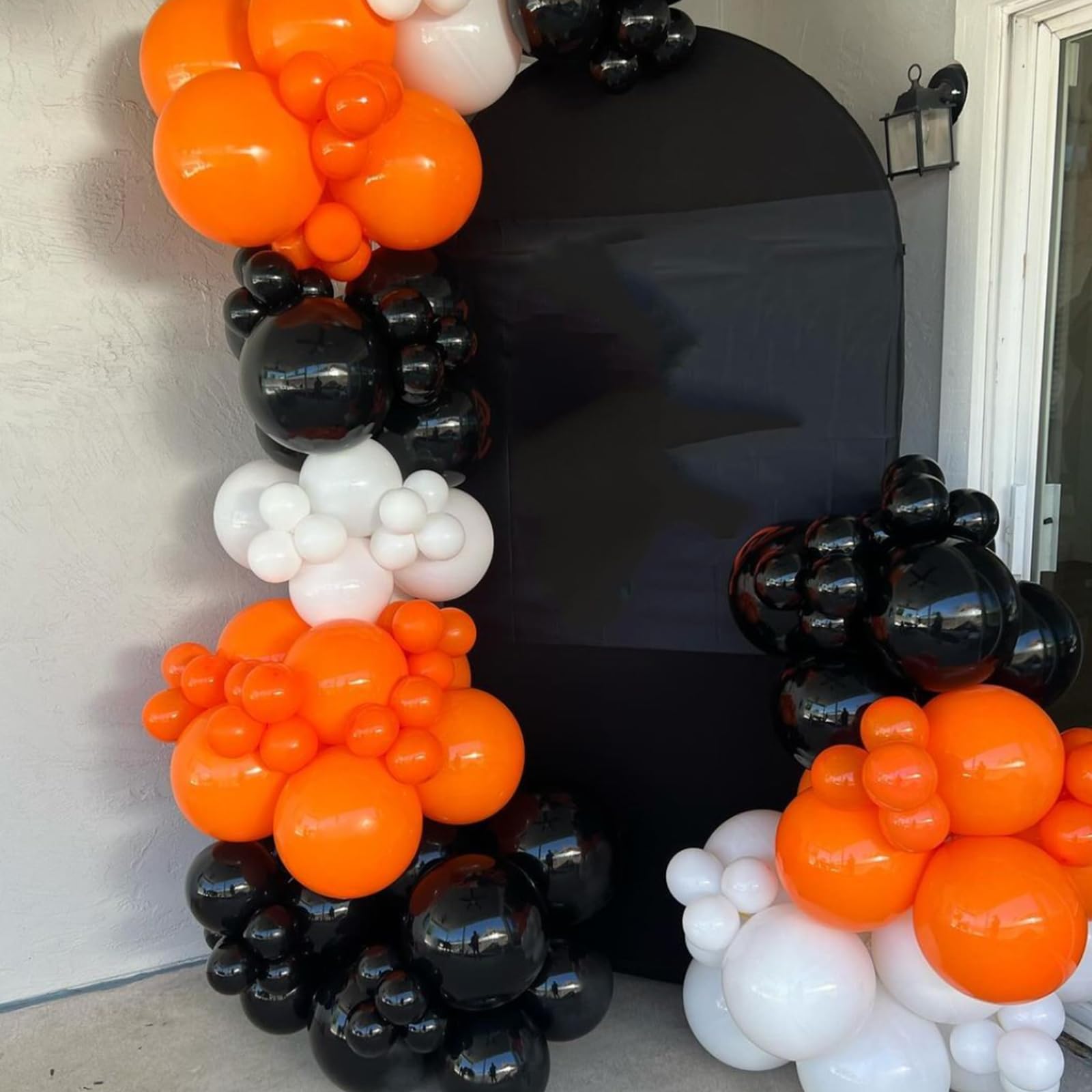 Orange and Black Balloons Arch Garland Kit, 134pcs Black Orange Halloween Balloons with Different Size for Graduation, Halloween, Harley Davidson Decorations