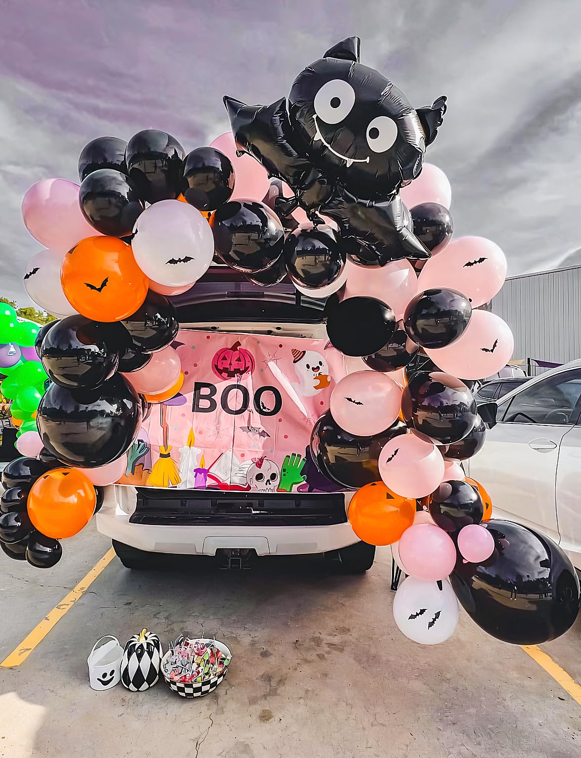 Pink Halloween Balloon Garland Arch Kit,130pcs Halloween Pink Black Silver Balloons With Starburst,Ghost,Bat Foil Balloons for Girl,Birthday,Baby Shower,Spooky One,Halloween Party Decorations