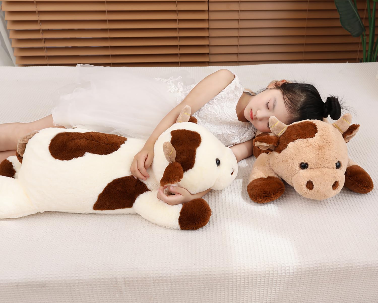 YESGIRL 25.6 inch 5 lbs Cow Weighted Stuffed Animals, Large Weighted Plush Animal, Cute Plush Toy Pillow, Soft Kawaii Plushie Gifts for Adults, Kids, Boys and Girls(Off-White)