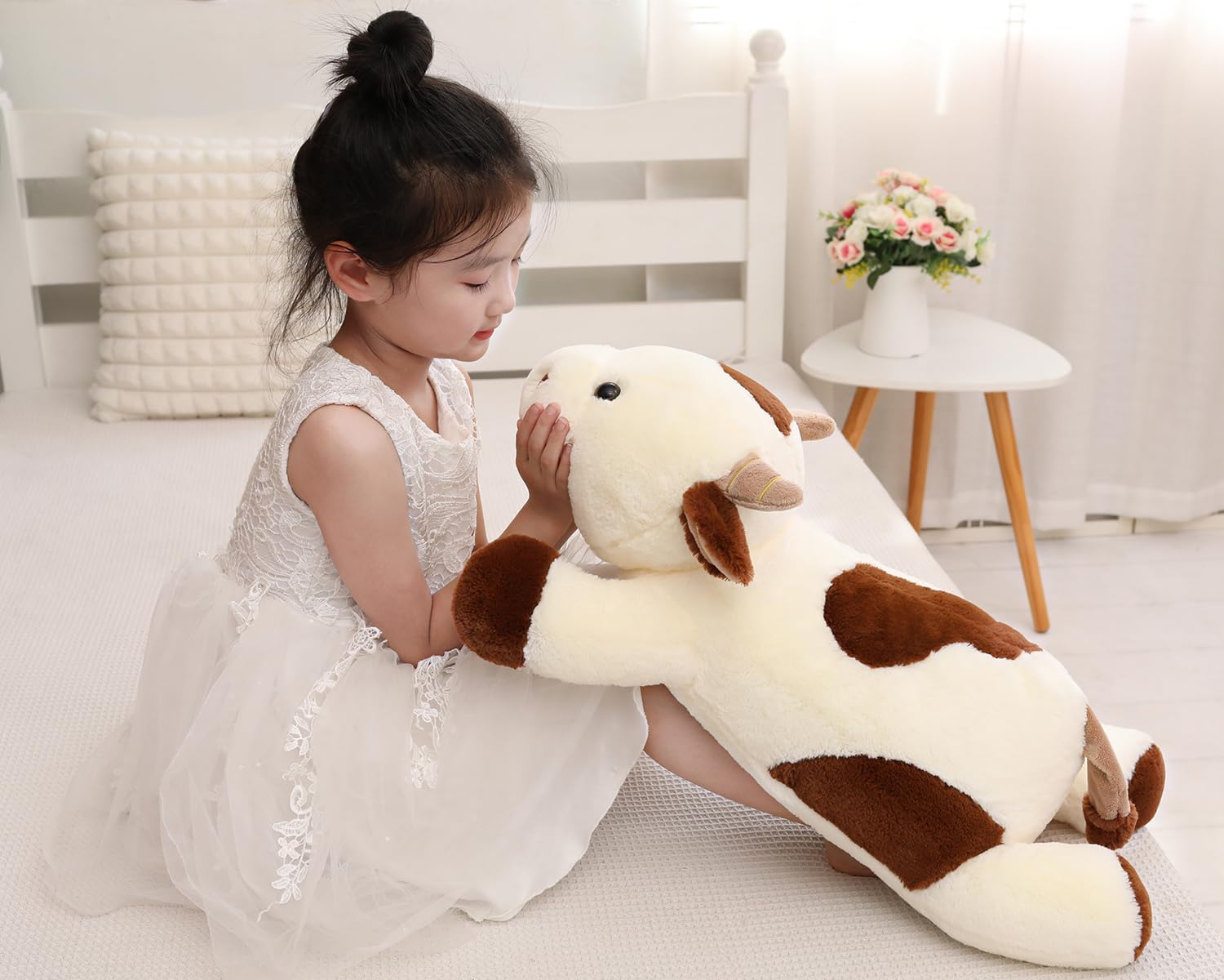 YESGIRL 25.6 inch 5 lbs Cow Weighted Stuffed Animals, Large Weighted Plush Animal, Cute Plush Toy Pillow, Soft Kawaii Plushie Gifts for Adults, Kids, Boys and Girls(Off-White)