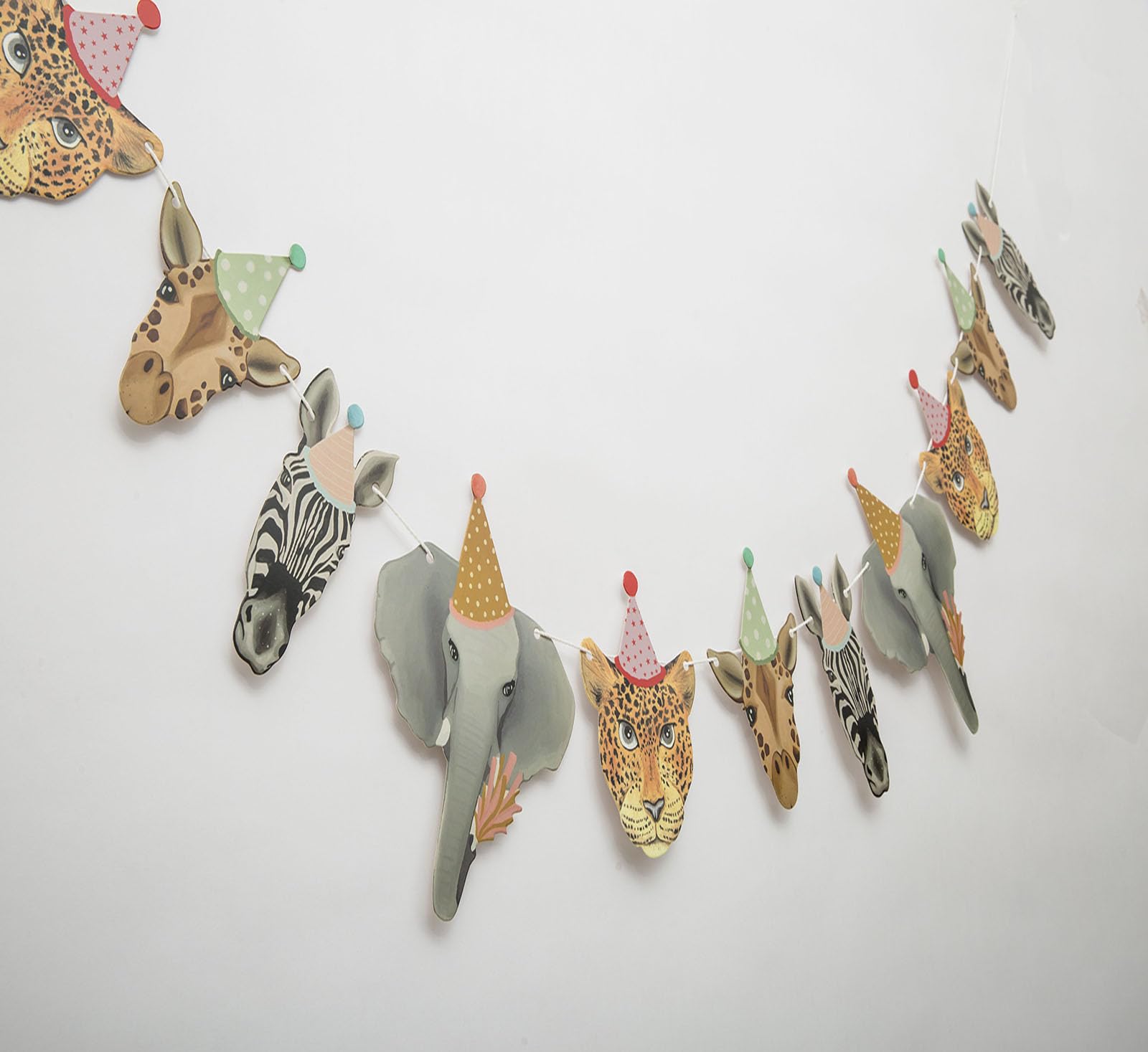 Jungle Safari Animals Party Decorations,Wild Animal Birthday Party Banner,Zoo Birthday Party Decorations,Animal Theme 1st Birthday Party Bunting Garland,Wild One Baby Shower Supplies,Woodland Animal Theme Decorations