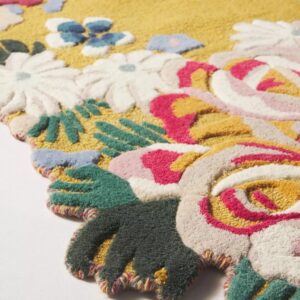 Handmade Pink and Red Yellow Roses Irregular Shape and Oval Shape Multicoloured Floral Wool Area Rug for Living Room, Dining Room and Office (Yellow, 3' x 5')