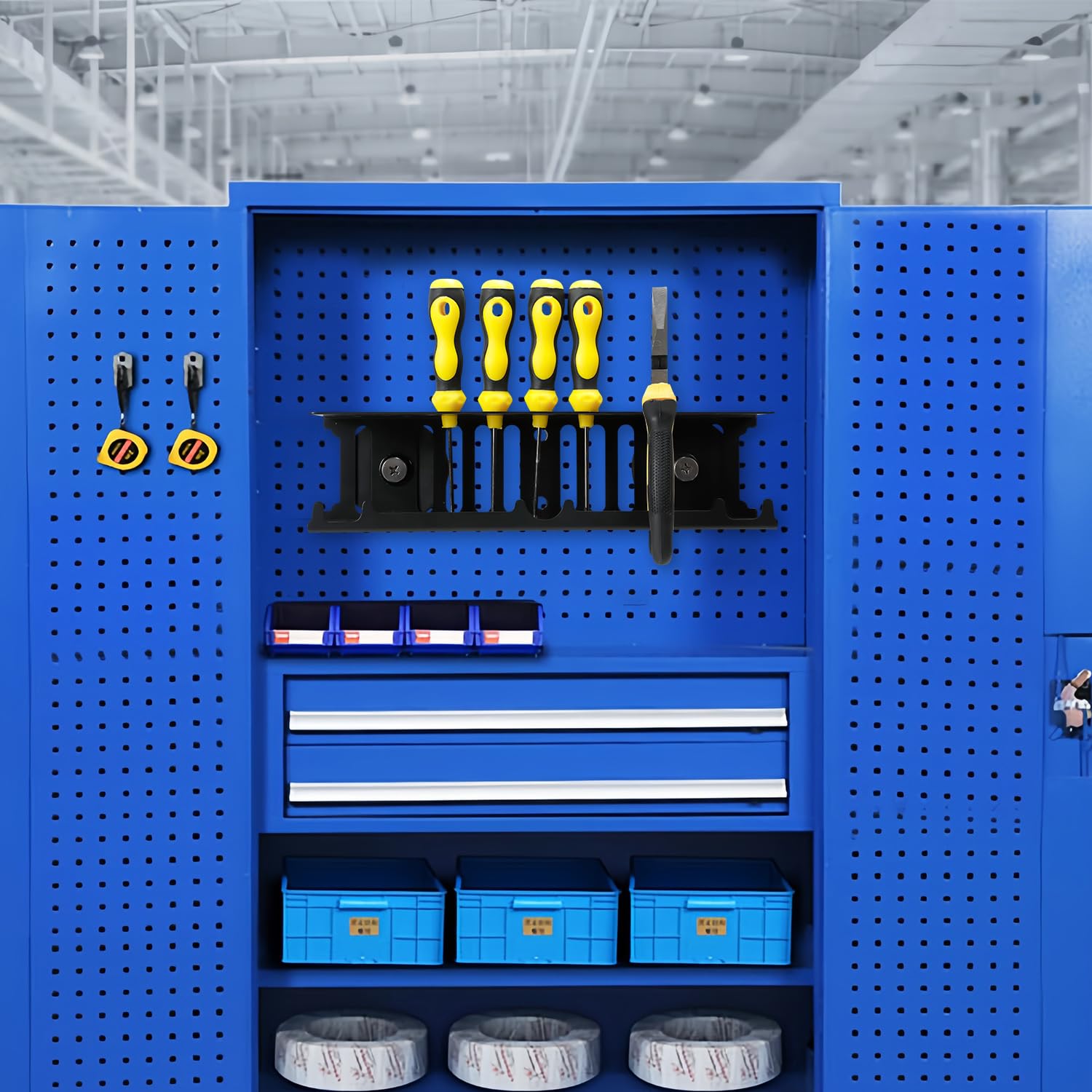 Magnetic Screwdriver Holder, Screwdriver Organizer, Magnetic Pliers Organizer, Punch-free Design is Suitable for Metal Surfaces of Various Tool Box Carts, Nail Boards, Garage Tool Racks, Workbenches