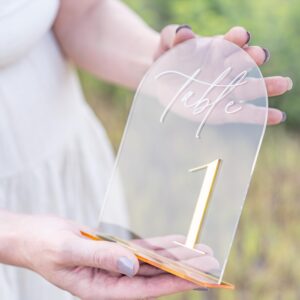 Acrylic Wedding Table Numbers 1-20 w/Stand, 5 x 7” Elegant Gold Table Numbers 1-20, Durable & Thick Table Number Signs, Acrylic Table Numbers 1-20 for Reception, Birthdays, Anniversary & More