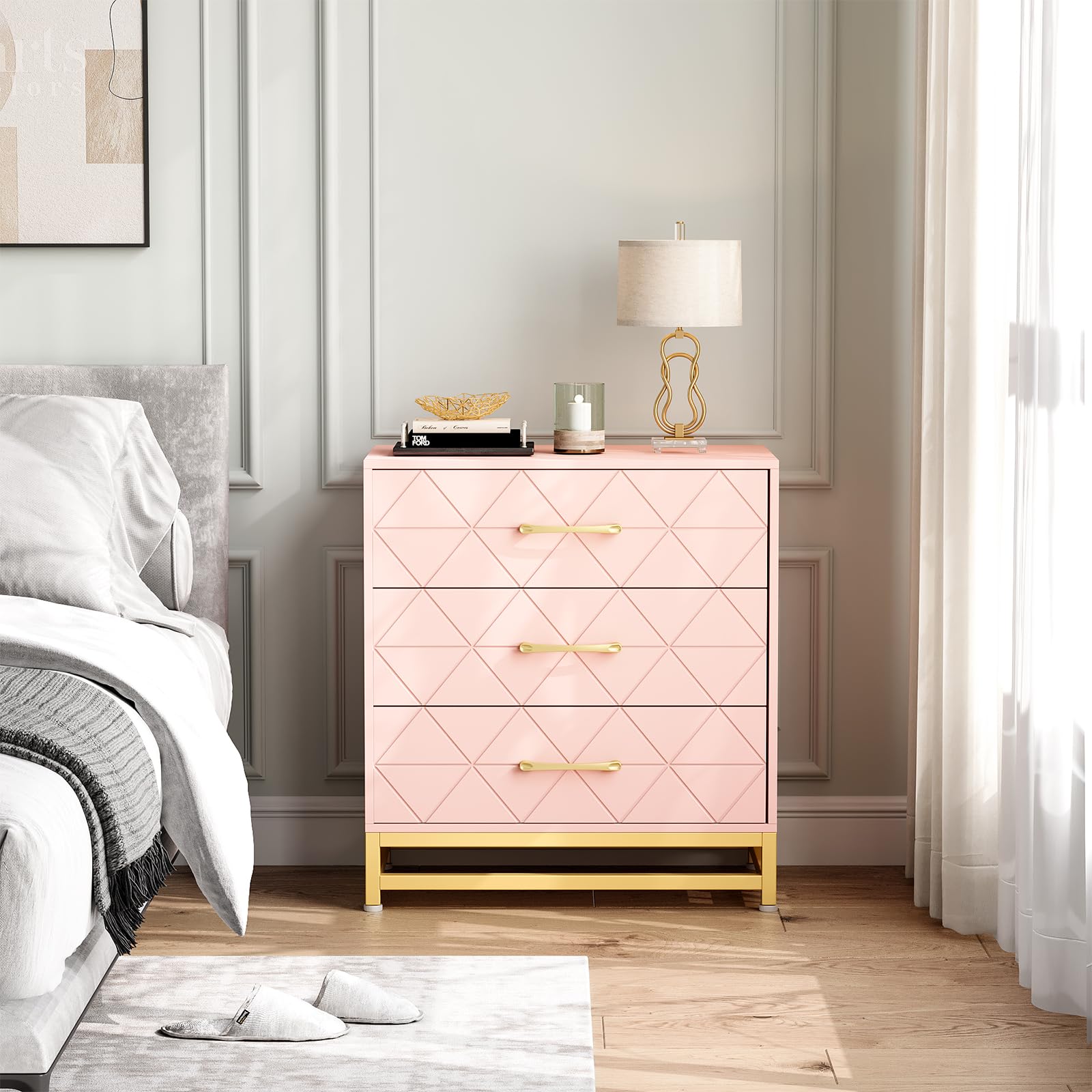 GarveeHome 3 Drawer Dresser, Wood Chest Drawers with Storage for Closet, Bedroom, Drawers Dresser Modern Bedside Nightstand with Gold Handles, Pink