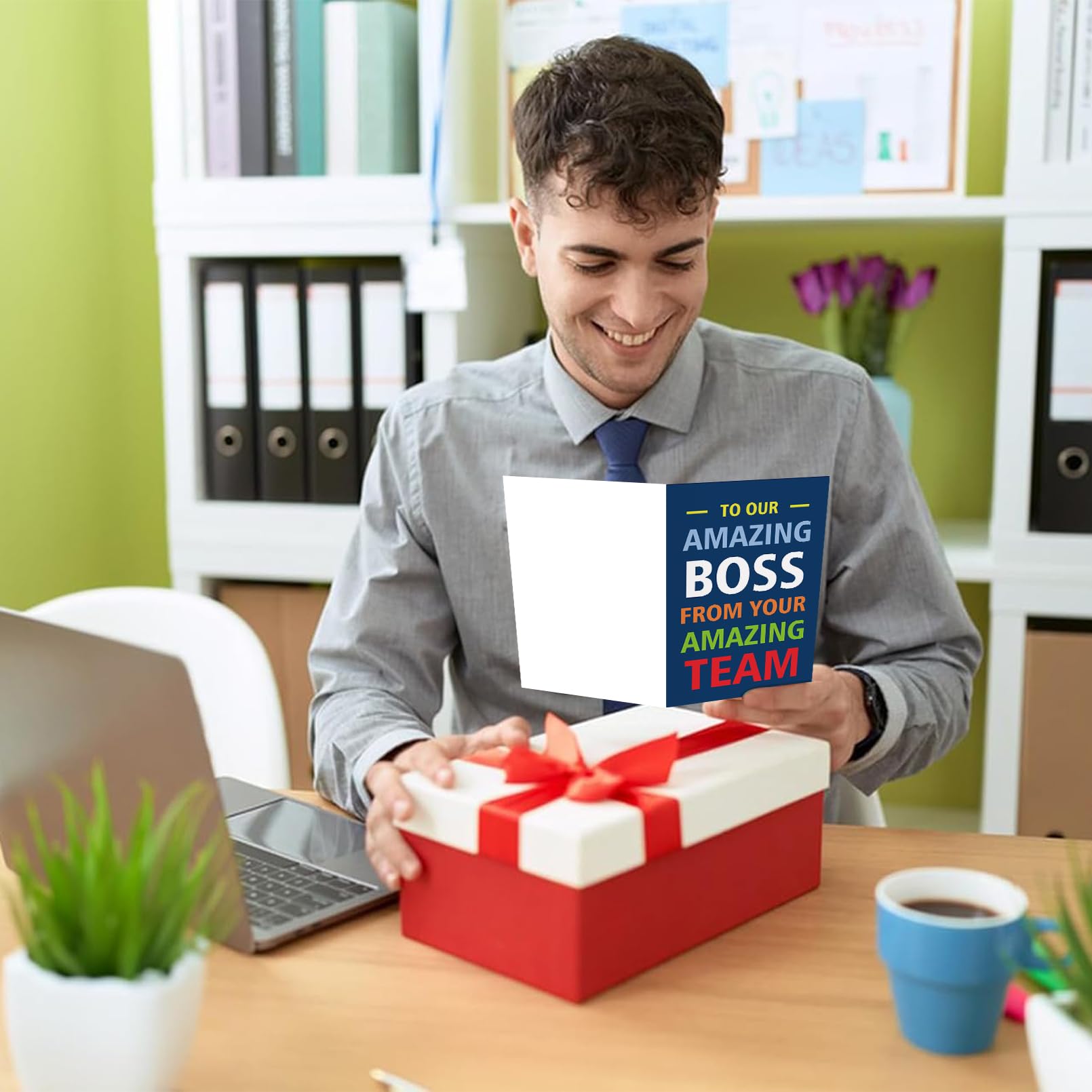 Huokiriki Boss Birthday Card for Men Women, Funny Bosses Day Gift, Appreciation Card for Boss Leader Mentor,To Our Amazing Boss from Your Amazing Team,Thick card stock,Envelope Included.