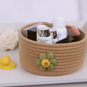 Small Covered Storage Basket, Handmade Woven Fresh Style Desktop Decoration, Organizing Household Miscellaneous Items