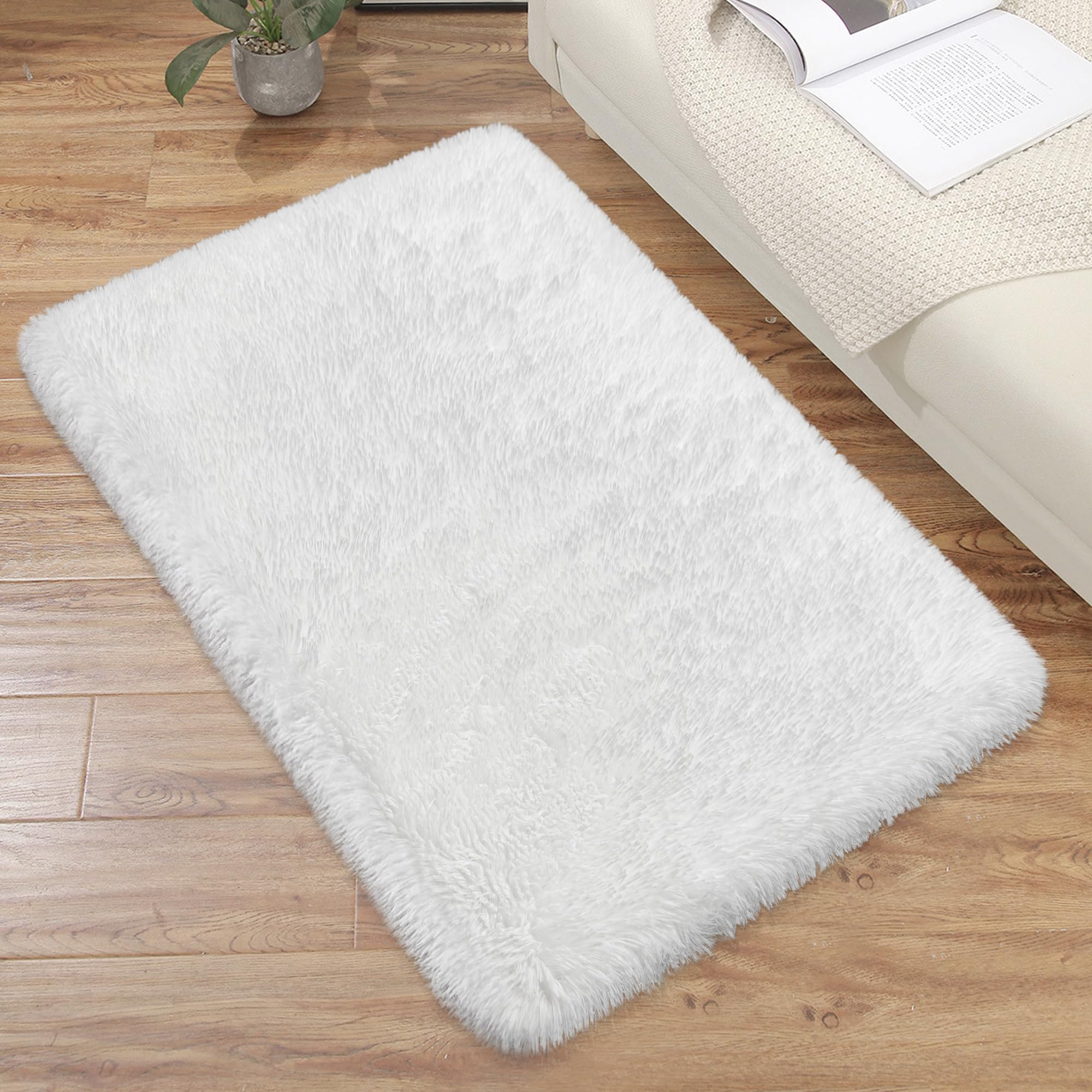 Small Fluffy Rugs for Bedroom 2x3 White Shaggy Area Rug Soft Plush Fuzzy Fur Throw Rug for Living Room Kids Nursery Baby Room Home Decor Aesthetic Carpets