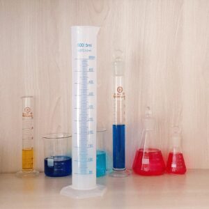 HUAOU 2pcs 500ml Plastic Graduated Cylinders, Lab Chemistry Measuring Cylinders Set - Durable Class A Polymer, Clear Graduations, 2-Sided Marking with Spout for Home Experiment Science Biology Project