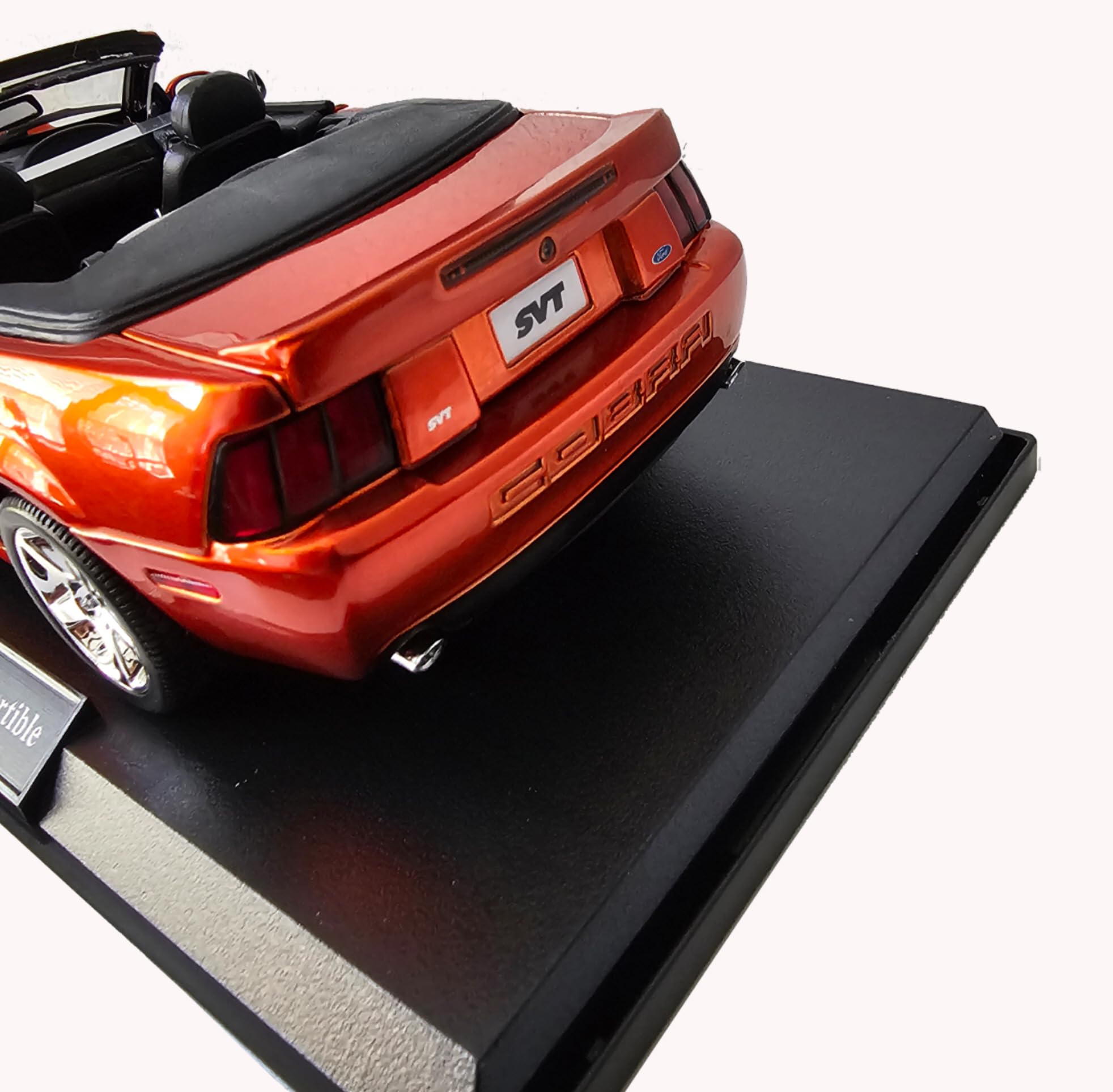 Maisto 2003 Ford SVT Mustang Cobra Convertible 1/18 Collection car Special Edition diecast 1:18