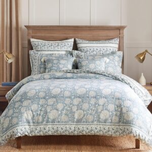 levtex home - adare blue duvet cover set - king duvet cover + two king pillow cases - bordered floral - blue, navy and white - duvet cover (106 x 94in.) and pillow case (36 x 20in.) - cotton