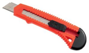 master mechanic 704526 plastic snap off utility knife, 8-pt., 18-mm. - quantity 20