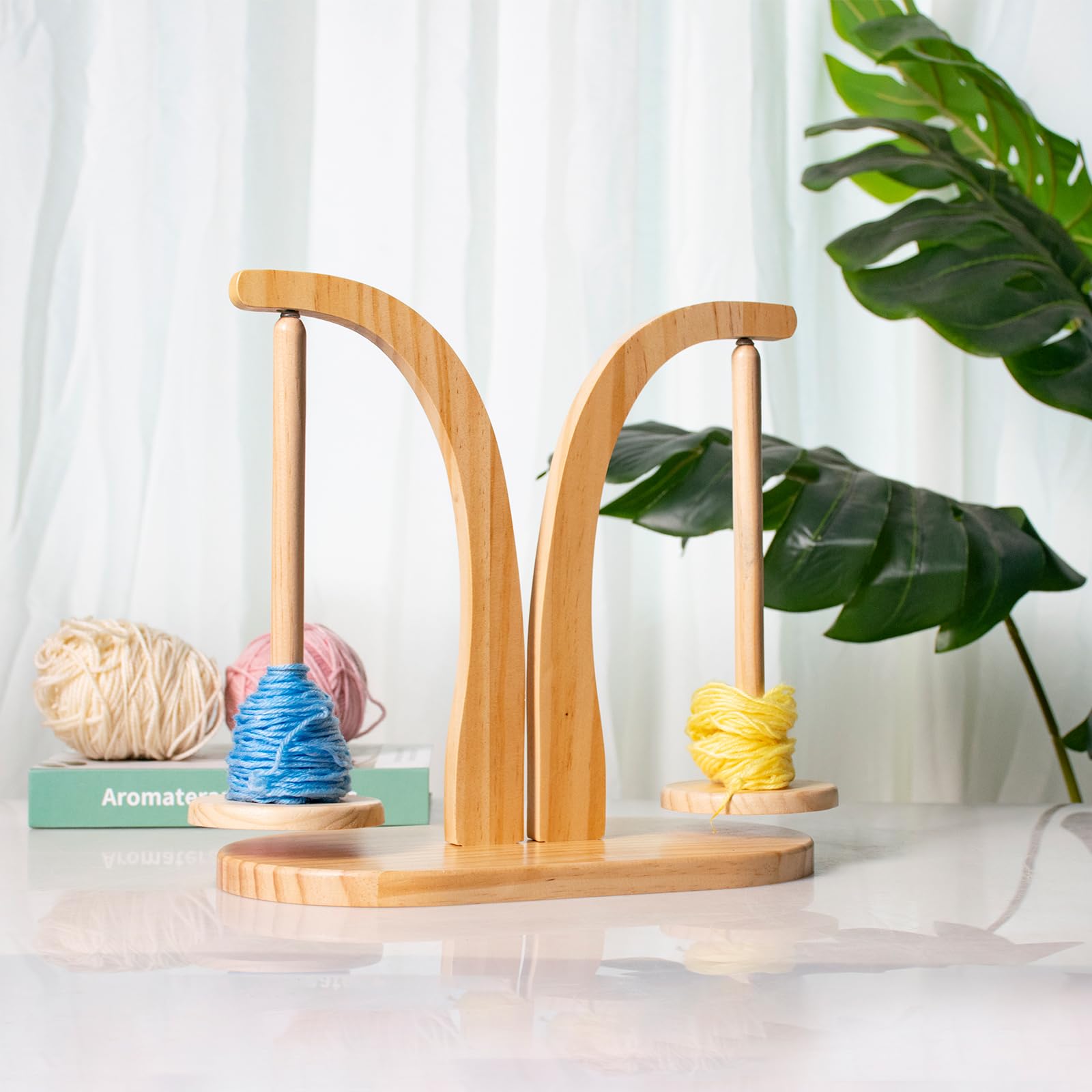 Kamostarr Wooden Yarn Holder for Crocheting, Magnetic Rotating Yarn Ball Holder, Yarn Spinner as Crochet Gift for Knitting Lovers