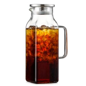 2 quart (2 liter 68 oz) square glass pitcher with lid and spout, water pitchers with handle for fridge, borosilicate glass carafe for hot/cold drink, large jug for iced tea, coffee,juice,milk,beverage