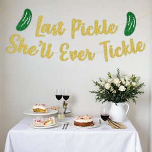 Adachffy Bachelorette Party Decorations Banner - Glitter Last Pickle She‘ll Ever Tickle Banner,Bridal Shower,Wedding Party Decorations,Funny Pickle Party Decorations,Favors and Supplies (Gold)