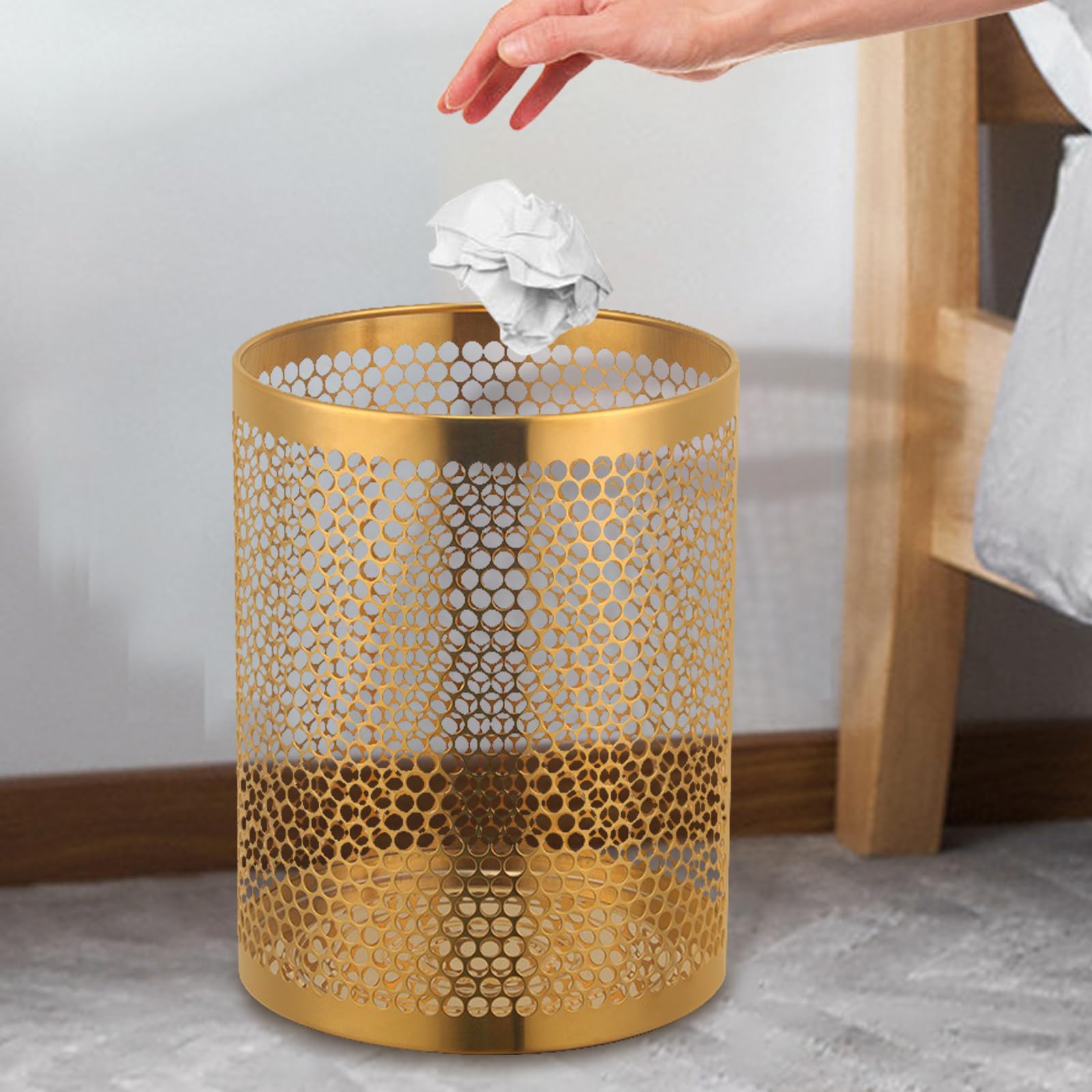 Ayiwiee Gold Mesh Wastebasket for Bathroom, Brass Wire Trash Can, 3.5 Gallon / 12L Round Mesh Stainless Steel Wastebasket Trash Can, Recycling Bin for Home, Office, Bedroom Kitchen